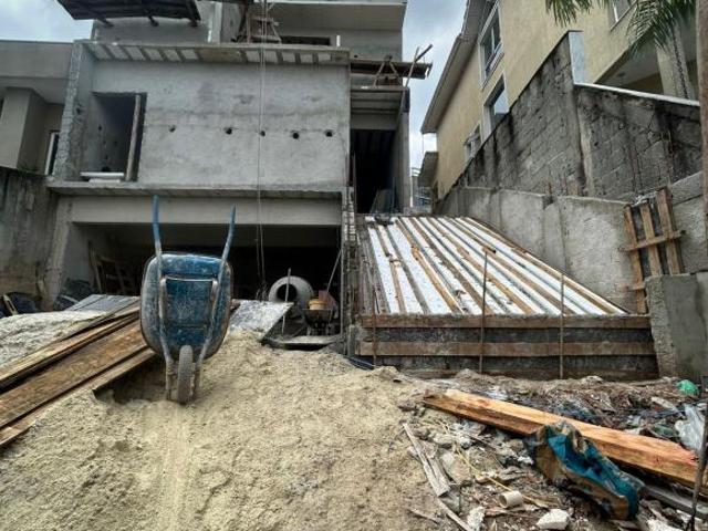 Casa em fase final de construção Nova Paulista, Próximo a portaria Social
