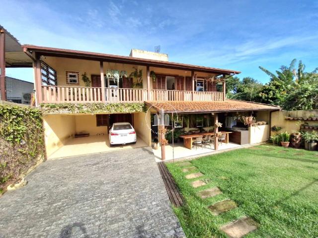 Casa em Fazenda Santo Antônio, São José/SC de 241m² 3 quartos à venda por R$ 1.059.000,00