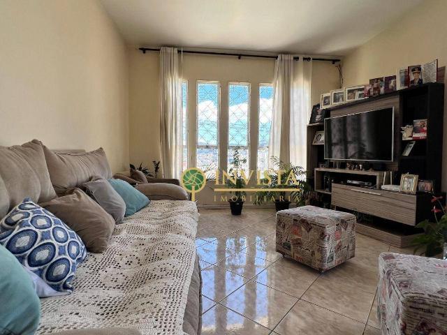 Casa em Flor de Nápolis, São José/SC de 169m² 3 quartos à venda por R$ 1.299.000,00