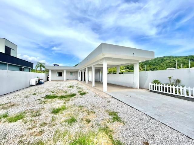 Casa em Forquilhas, São José/SC de 160m² 2 quartos à venda por R$ 719.000,00