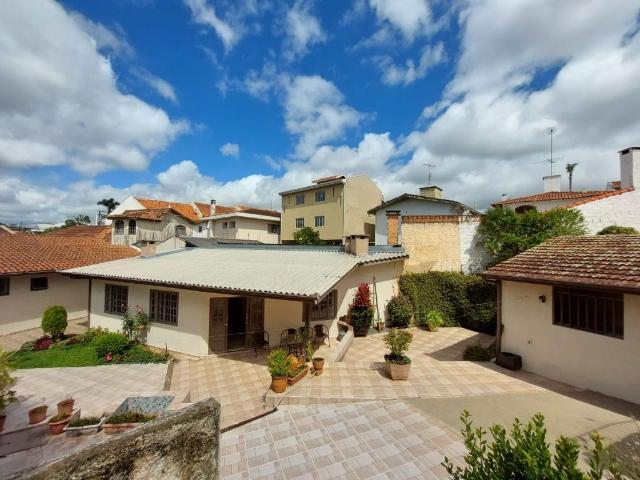 Casa em Guaíra, Curitiba/PR de 320m² 4 quartos à venda por R$ 979.000,00