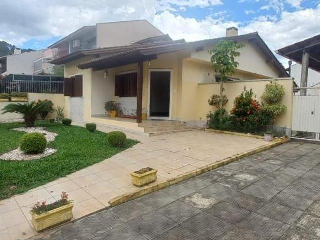 Casa em Guarujá