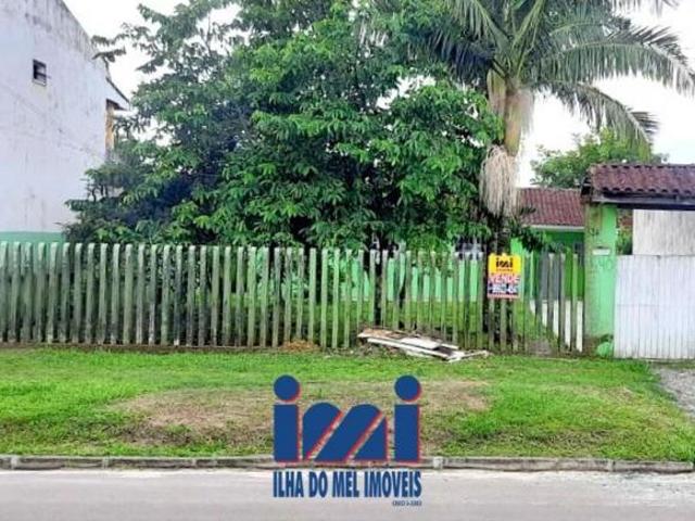 CASA EM GUARATUBA