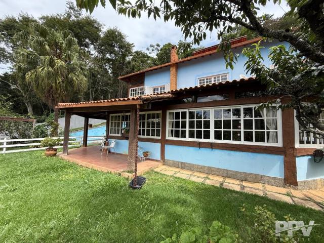 Casa em Golfe, Teresópolis/RJ de 1400m² 5 quartos à venda por R$ 969.000,00