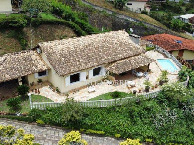 Casa em Golfe, Teresópolis/RJ de 220m² 3 quartos à venda por R$ 1.749.900,00