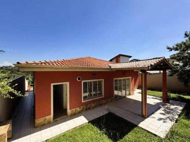 Casa em Gramado, Cotia/SP de 201m² 3 quartos à venda por R$ 1.100.000,00
