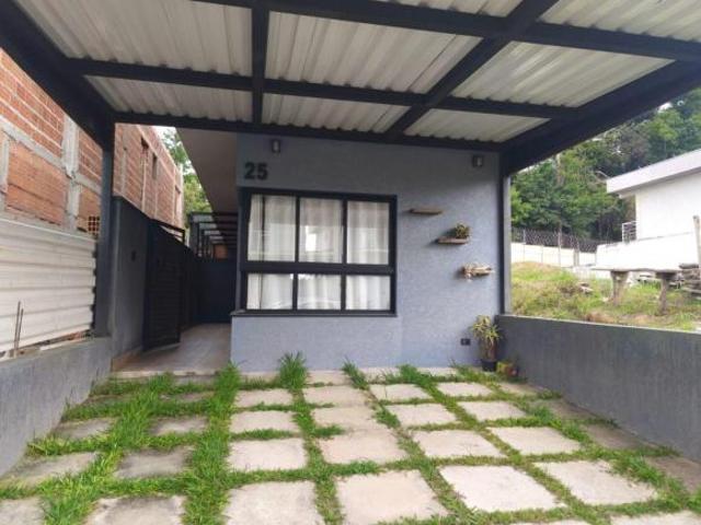 Casa em Granja Viana, Cotia/SP de 149m² 3 quartos à venda por R$ 870.000,00