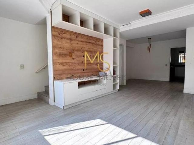 Casa em Granja Viana, Cotia/SP de 139m² 3 quartos à venda por R$ 900.000,00