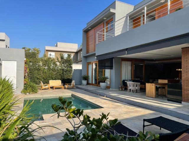 Casa em Granja Viana, Cotia/SP de 370m² 3 quartos à venda por R$ 4.499.000,00
