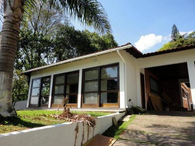Casa em Granja Viana, Cotia/SP de 300m² 3 quartos à venda por R$ 1.450.000,00 ou para locação R$ 6.5