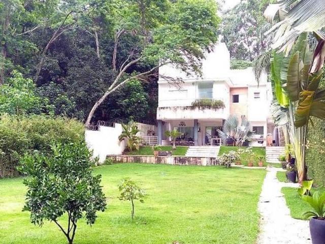 Casa em Granja Viana, Cotia/SP de 300m² 3 quartos à venda por R$ 2.700.000,00
