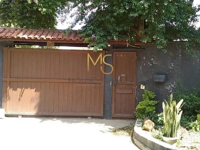 Casa em Granja Viana, Cotia/SP de 450m² 5 quartos à venda por R$ 1.500.000,00