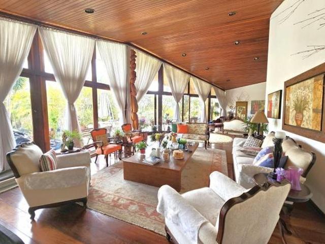 Casa em Granja Viana, Cotia/SP de 556m² 3 quartos à venda por R$ 2.890.000,00