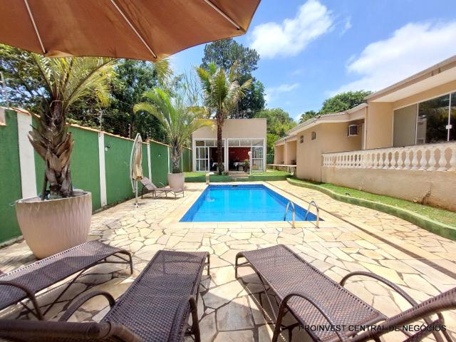 Casa em Granja Viana, Cotia/SP de 778m² 4 quartos à venda por R$ 2.415.900,00