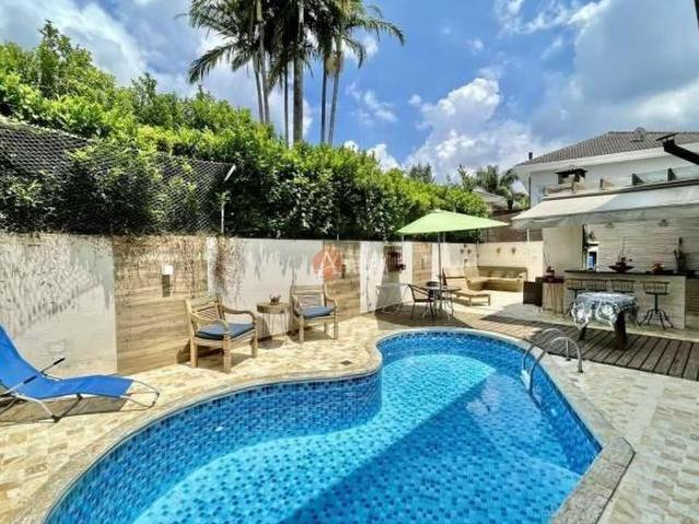 Casa em Granja Santa Maria, Carapicuíba/SP de 288m² 4 quartos à venda por R$ 1.700.000,00