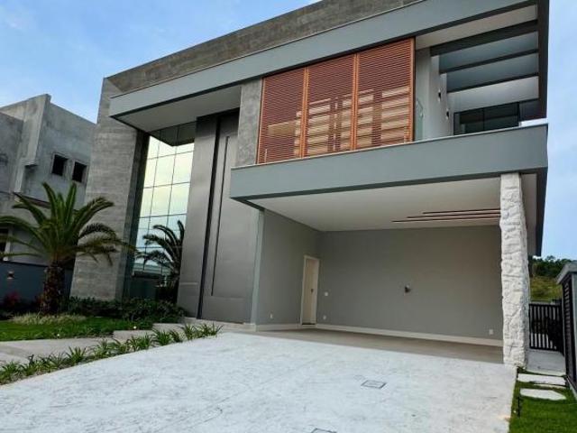 Casa em Hauer Curitiba PR em condomínio fechado de alto padrão com 4 quartos