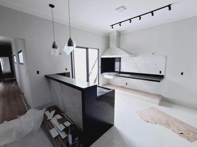 Casa em Hípica Paulista, Marília/SP de 198m² 3 quartos à venda por R$ 499.000,00