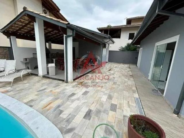 Casa em Horto Florestal, Ubatuba/SP de 200m² 5 quartos à venda por R$ 2.200.000,00