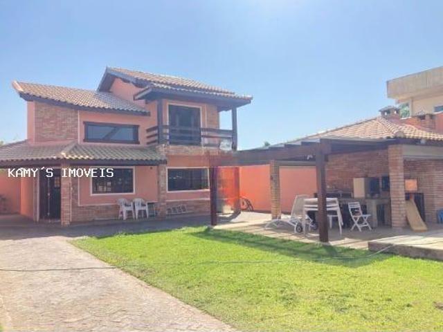 Casa em Itanhaém, no Jd. São Fernando, com piscina, apenas 500m da praia!