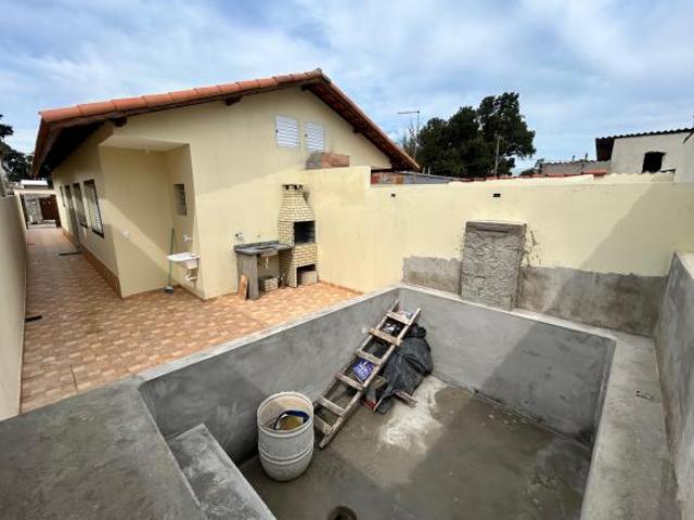 Casa em Itanhaém com piscina no bairro gaivotas