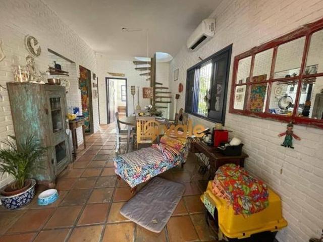 Casa em Itaguá, Ubatuba/SP de 150m² 3 quartos à venda por R$ 1.100.000,00