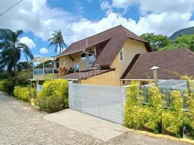 Casa em Itaipava, Petrópolis/RJ de 400m² 4 quartos à venda por R$ 3.499.900,00