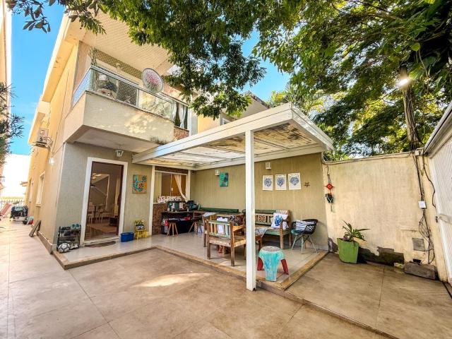 Casa em Itaipu, Niterói/RJ de 180m² 4 quartos à venda por R$ 1.199.900,00