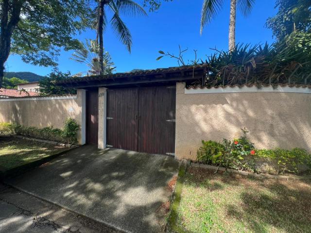 Casa em Itaipu, Niterói/RJ de 196m² 3 quartos à venda por R$ 1.199.000,00