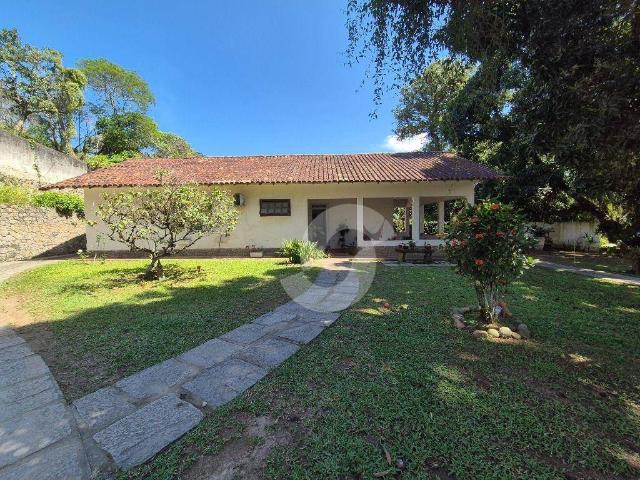 Casa em Itaipu, Niterói/RJ de 200m² 4 quartos à venda por R$ 1.499.000,00