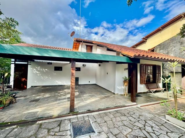 Casa em Itaipu, Niterói/RJ de 210m² 4 quartos à venda por R$ 1.189.000,00