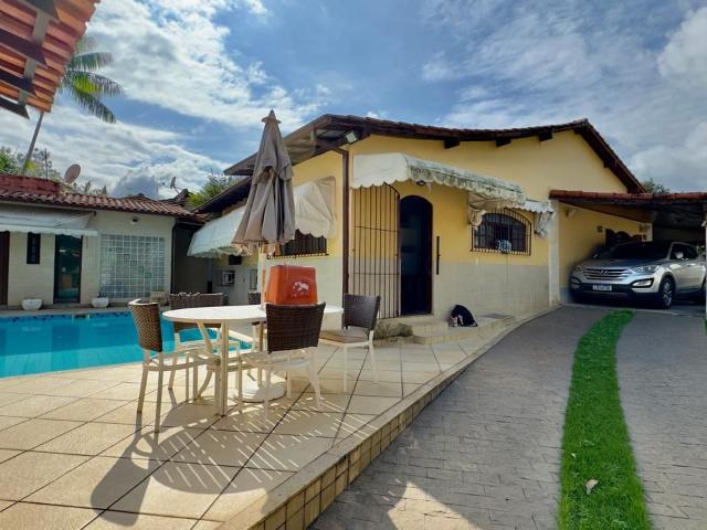 Casa em Itaipu, Niterói/RJ de 220m² 3 quartos à venda por R$ 894.900,00