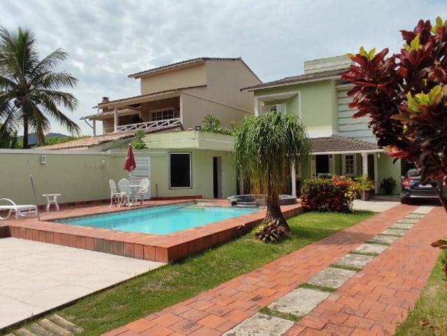Casa em Itaipu, Niterói/RJ de 300m² 4 quartos à venda por R$ 1.799.000,00