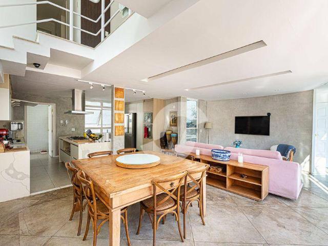 Casa em Itaipu, Niterói/RJ de 250m² 4 quartos à venda por R$ 1.989.000,00