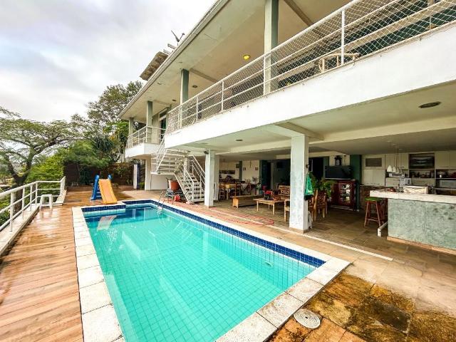 Casa em Itaipu, Niterói/RJ de 300m² 5 quartos à venda por R$ 1.799.000,00