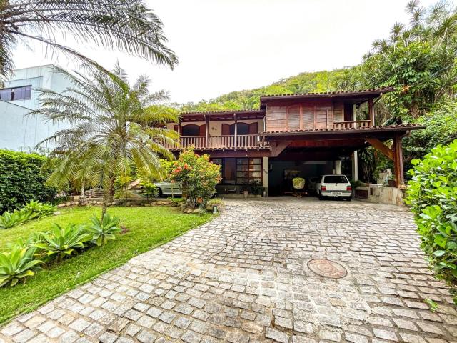 Casa em Itaipu, Niterói/RJ de 336m² 5 quartos à venda por R$ 1.929.000,00