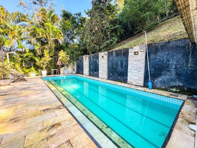 Casa em Itaipu, Niterói/RJ de 363m² 5 quartos à venda por R$ 1.789.000,00