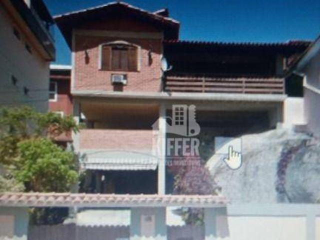 Casa em Itaipu, Niterói/RJ de 377m² 5 quartos à venda por R$ 889.900,00