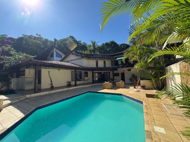 Casa em Itaipu, Niterói/RJ de 384m² 4 quartos à venda por R$ 1.899.000,00