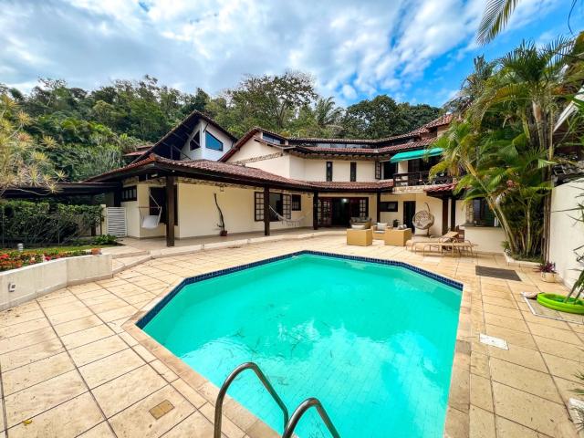 Casa em Itaipu, Niterói/RJ de 384m² 4 quartos à venda por R$ 1.879.900,00