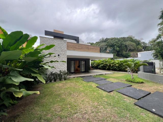 Casa em Itaipu, Niterói/RJ de 383m² 3 quartos à venda por R$ 3.199.900,00