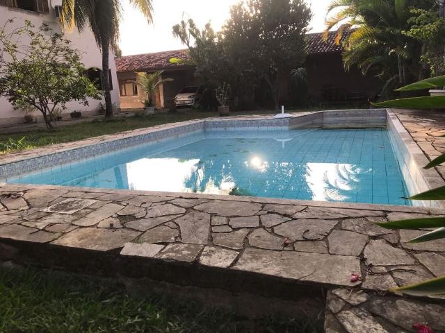 Casa em Itaipu, Niterói/RJ de 398m² 4 quartos à venda por R$ 1.499.800,00