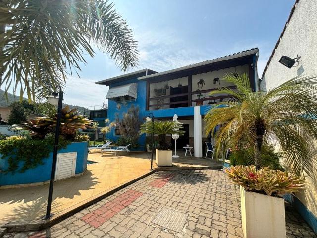 Casa em Itaipu, Niterói/RJ de 400m² 4 quartos à venda por R$ 1.149.000,00
