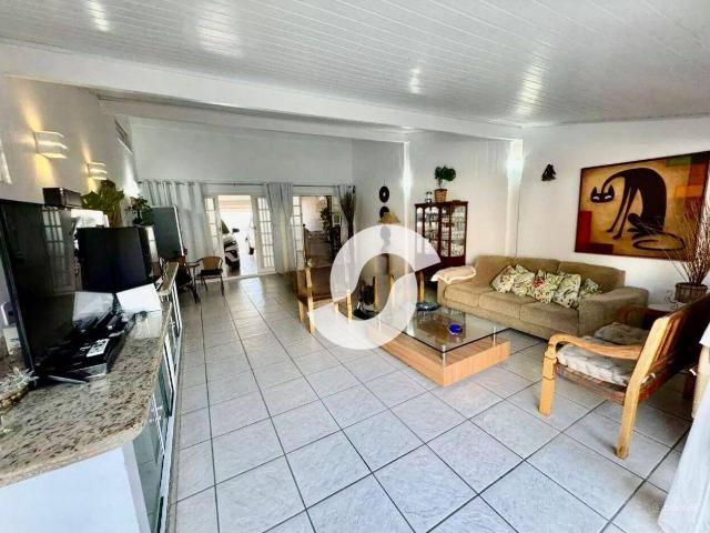 Casa em Itaipu, Niterói/RJ de 400m² 5 quartos à venda por R$ 1.749.000,00