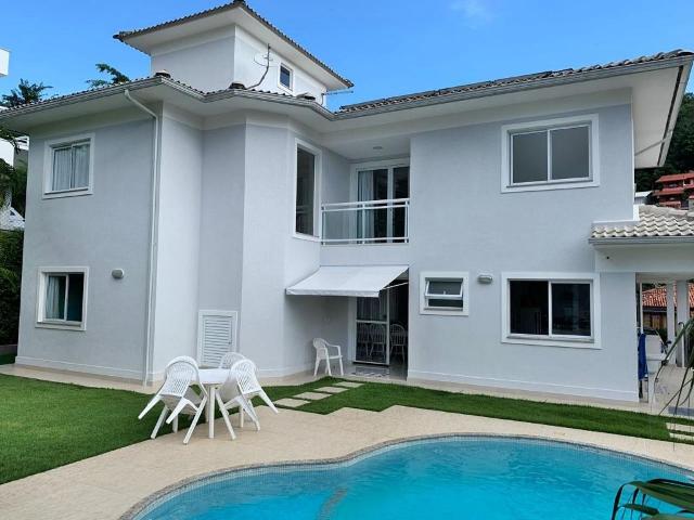 Casa em Itaipu, Niterói/RJ de 440m² 5 quartos à venda por R$ 3.749.900,00