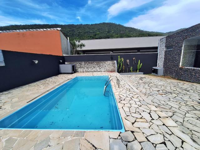 Casa em Itaipu, Niterói/RJ de 280m² 3 quartos à venda por R$ 849.900,00
