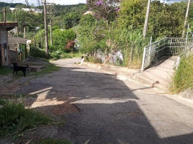 CASA EM ITAPECERICA POTUVERÁ 115 MIL DE ENTRADA