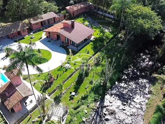 Casa em, Itatiaia/RJ de 200m² 4 quartos à venda por R$ 1.299.900,00