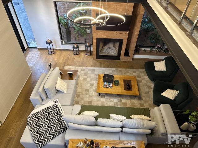 Casa em Iucas, Teresópolis/RJ de 1100m² 5 quartos à venda por R$ 2.184.900,00
