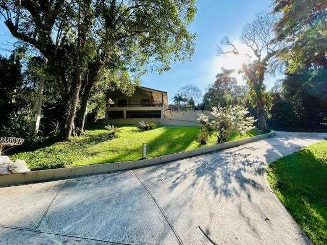 Casa em, Ibiúna/SP de 238m² 3 quartos à venda por R$ 1.700.000,00