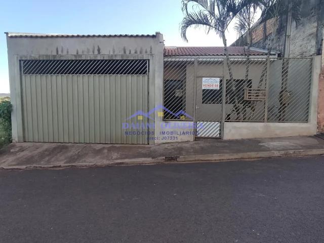 Casa em Ignez Panichi Hamze, Cambará/PR de 180m² 2 quartos à venda por R$ 379.900,00